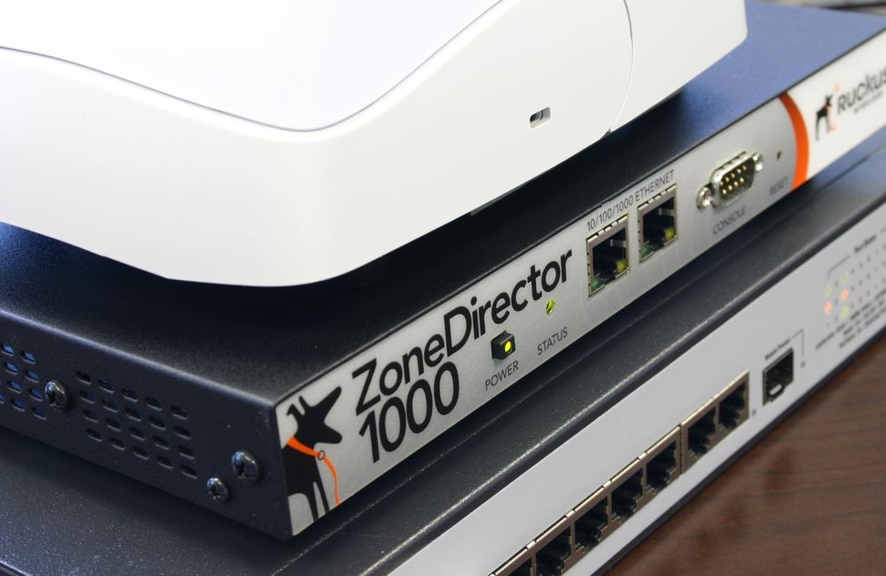 Test Gear: Ruckus 7962 - Beamforming: The Best WiFi You’ve Never Seen ...