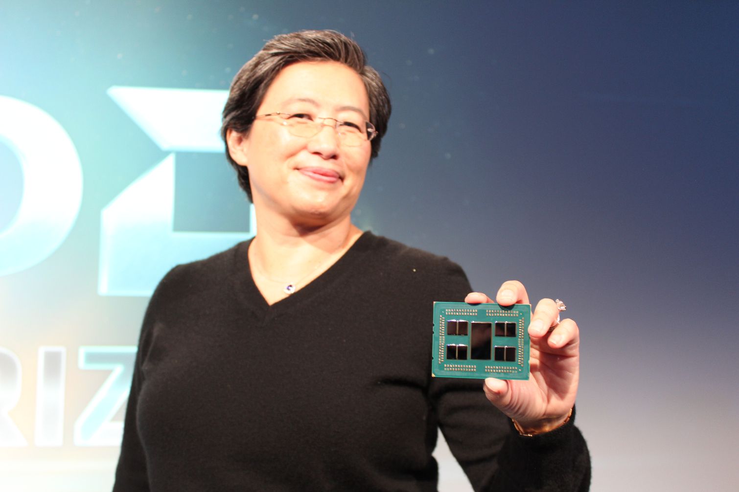 AMD Announces 64-Core 7nm Rome CPUs, 7nm MI60 GPUs, and Zen 4 | Tom's ...