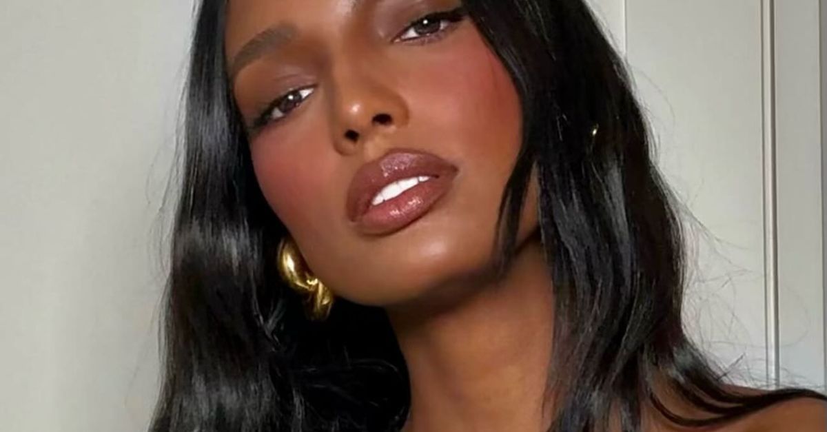 How to Get Liquid Hair, According to an Expert | Who What Wear UK