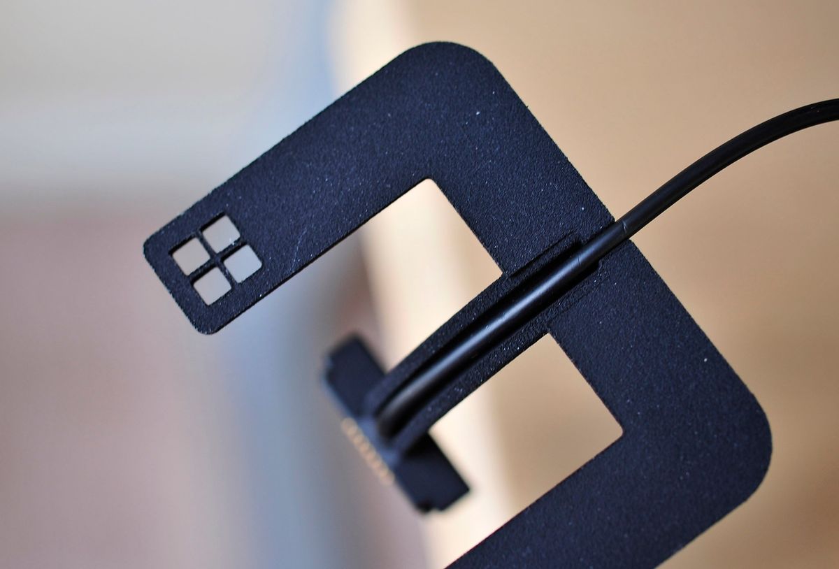 A quick look at the 3D-printed Microsoft Band Charging Stand | Windows ...
