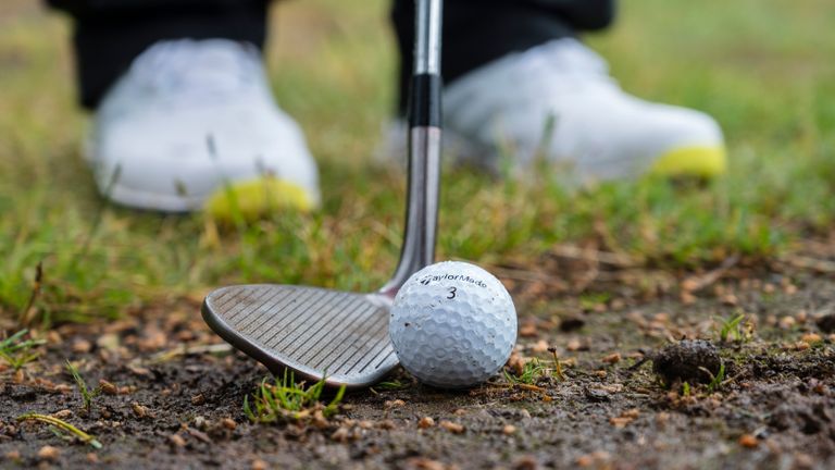 How To Pitch From Muddy Lies - Golf Monthly | Golf Monthly