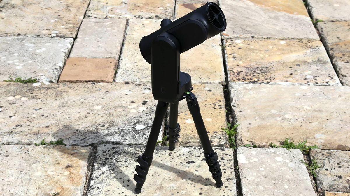 Unistellar Odyssey Pro review: rip through light pollution and make ...