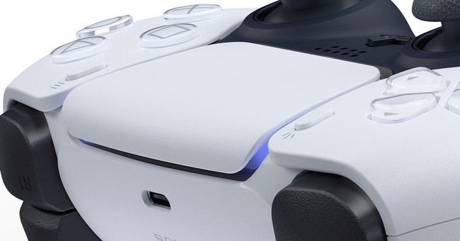 PS5 DualSense controller vs. PS4 DualShock 4 controller: Which is ...