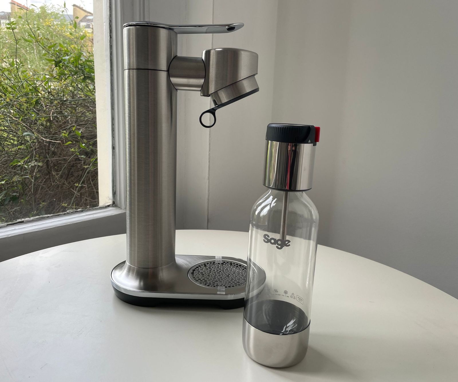 Breville InFizz review: for sparkling water, juice and more | Homes and ...