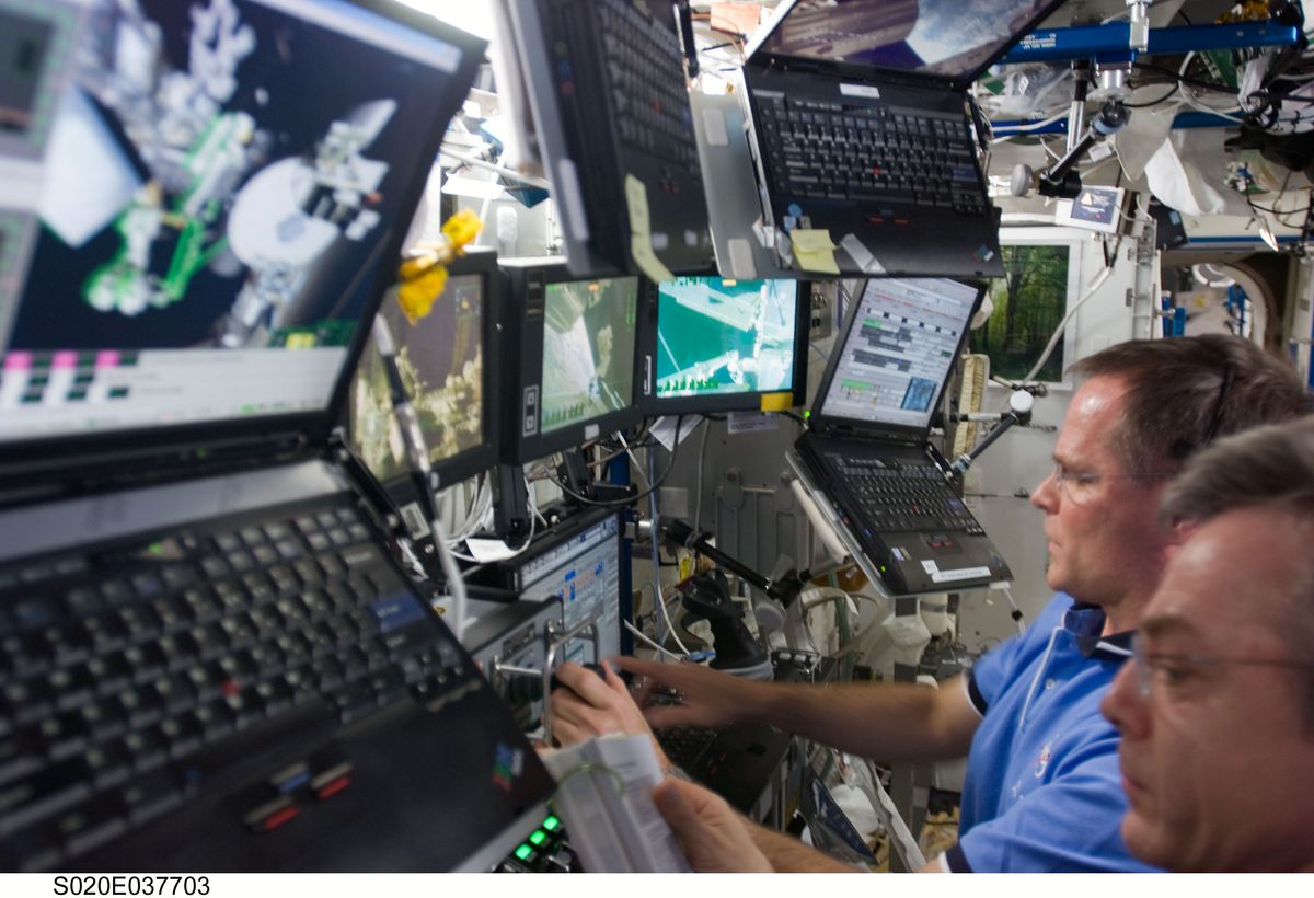 13 Things 'Star Trek' Gets Right (and Wrong) About Space Tech | Space