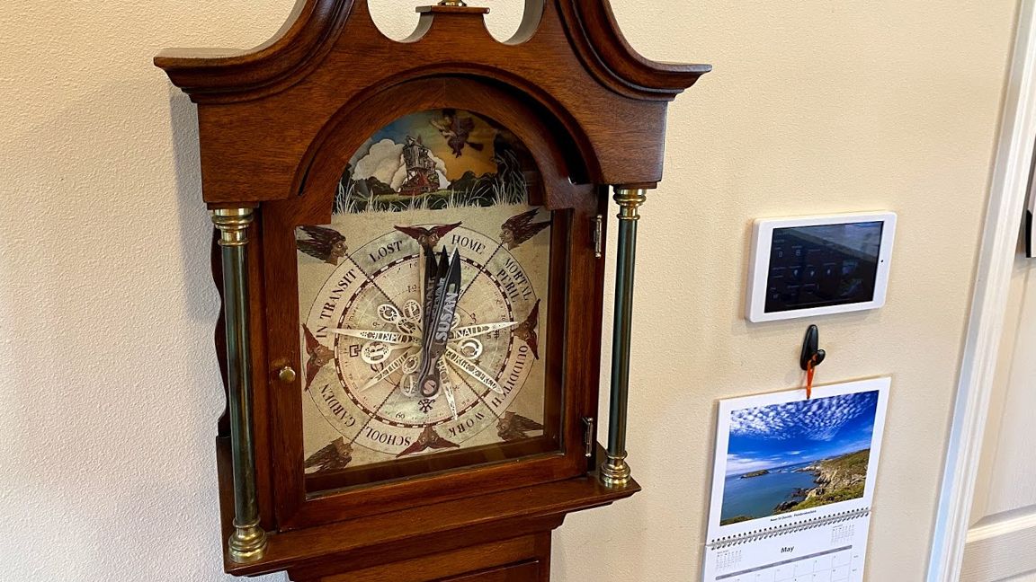 Raspberry Pi Weasley Family Clock from Harry Potter Runs Like Magic ...