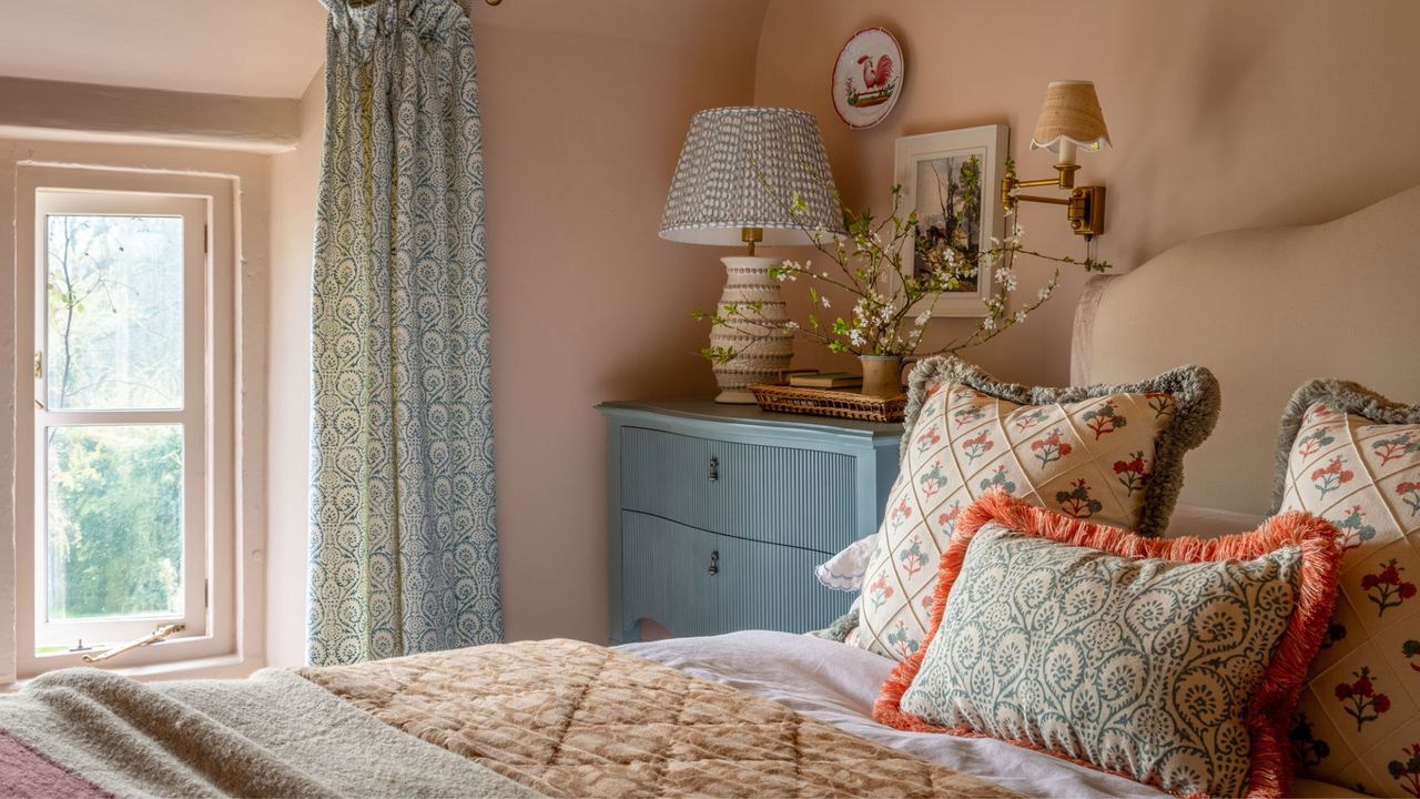 What are the most relaxing colors? Experts prefer these hues | Homes ...
