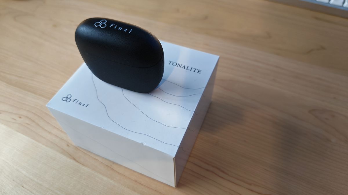 These cutting edge earphones scan your ear canals for a personalised ...