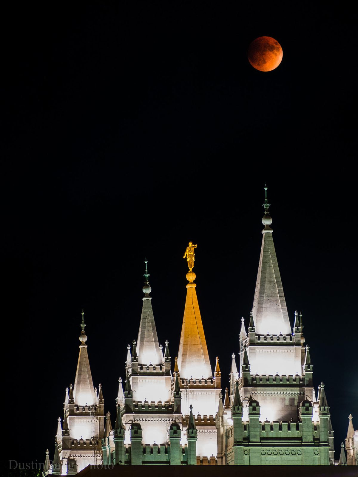 Amazing Photos of the Rare Supermoon Total Lunar Eclipse of 2015: Page ...