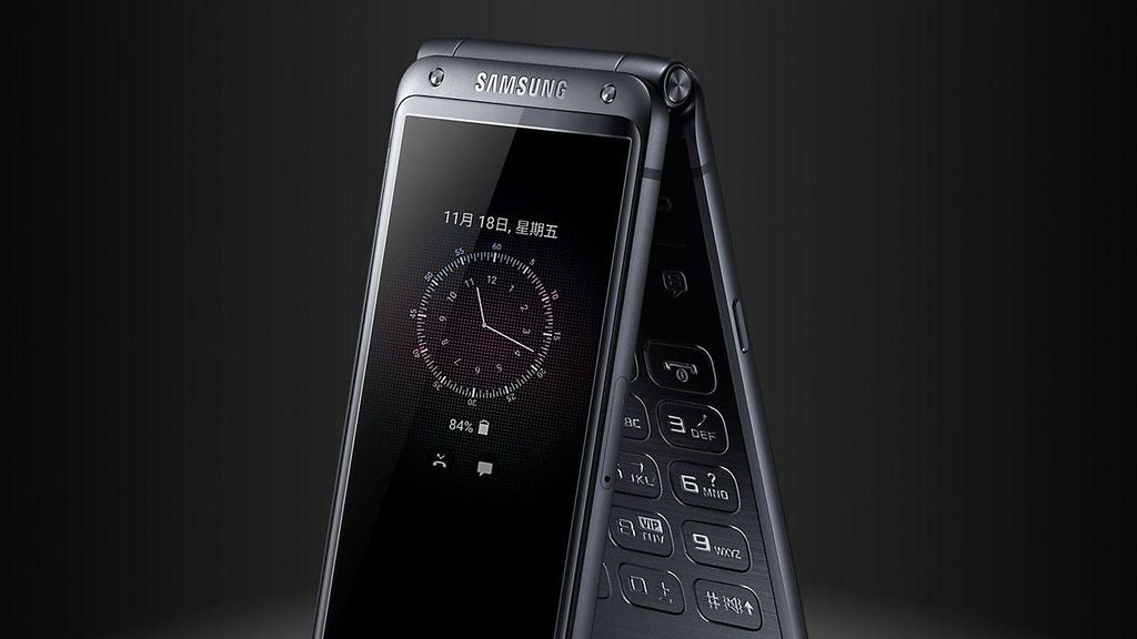 Samsung, please let me buy this new flip-phone | TechRadar