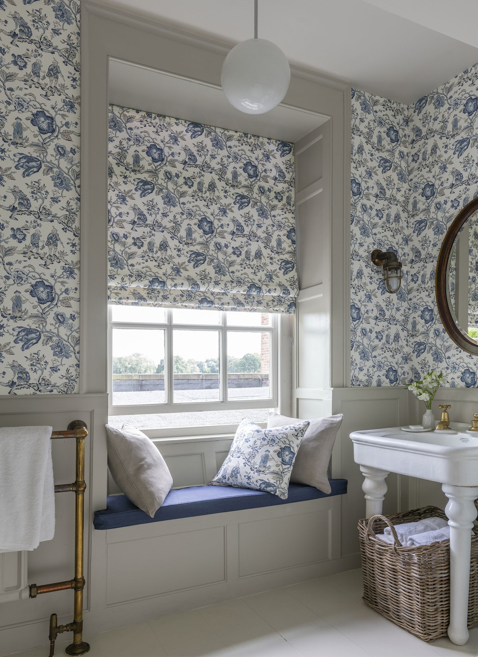 Bathroom window treatment ideas: 11 ways to frame your windows | Homes ...
