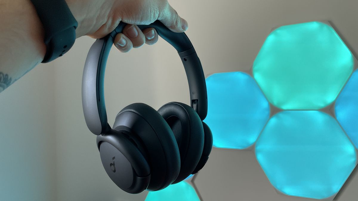 Anker Soundcore Life Q35 Review | Laptop Mag