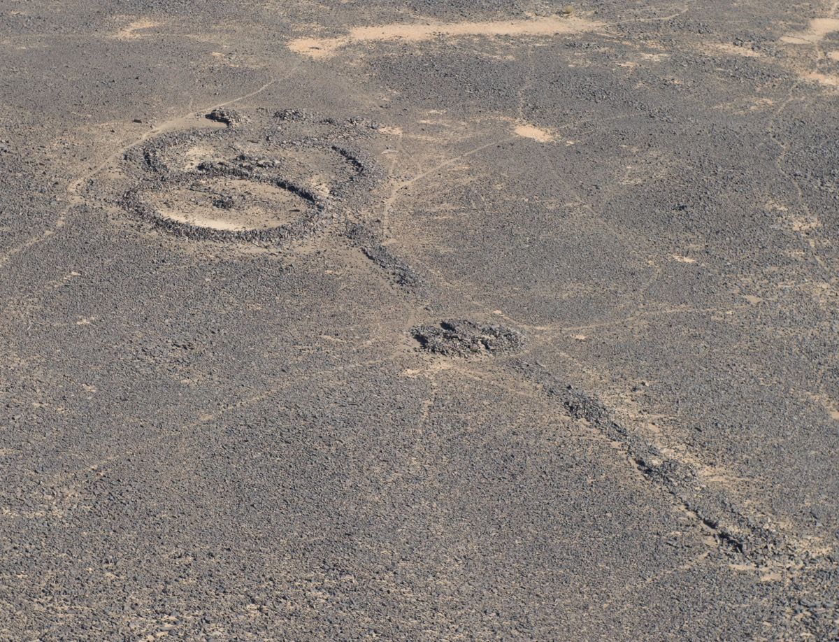Spectacular Images Reveal Mysterious Stone Structures in Saudi Arabia ...