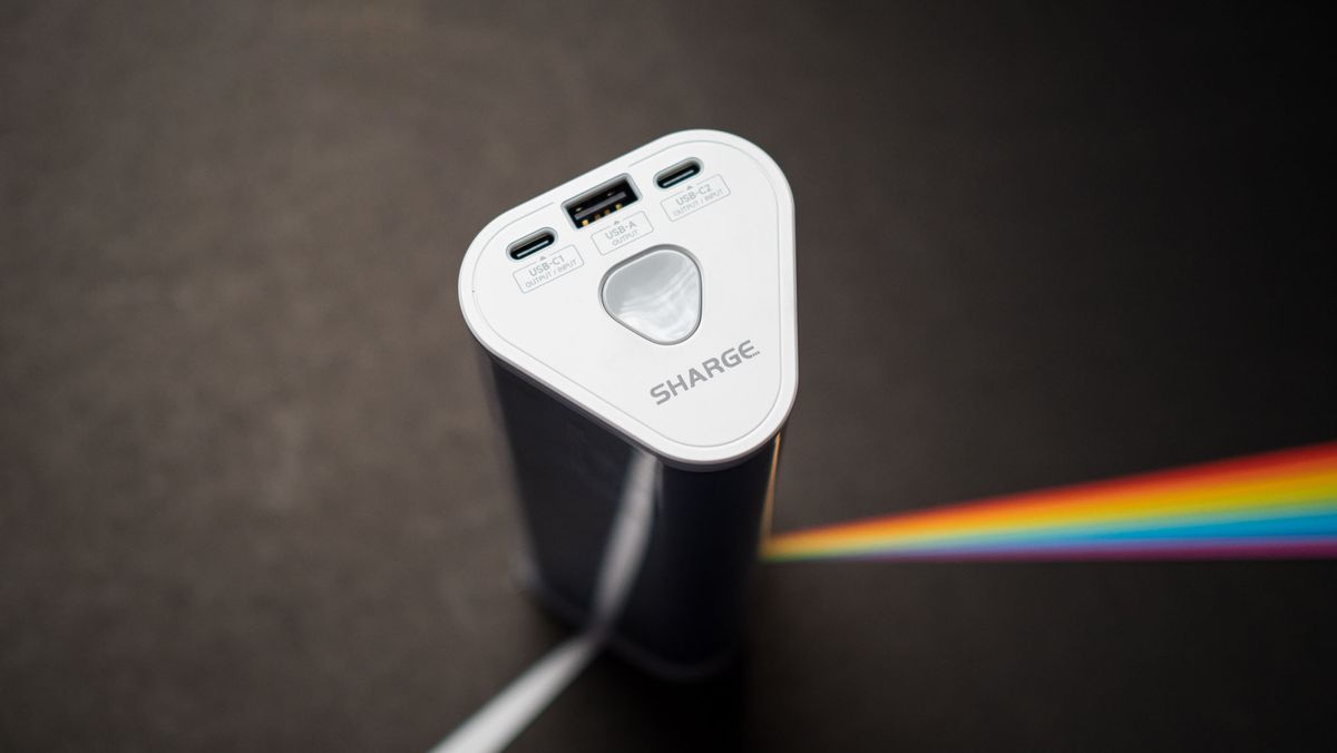 SHARGE Shargeek 170 Power Bank review: The ultimate see-through power ...