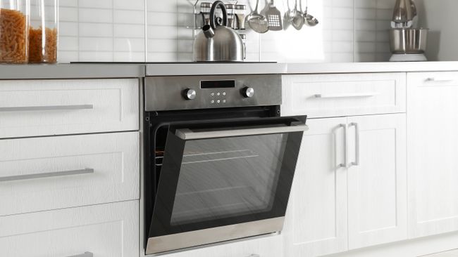 Oven not cooking evenly? Experts share 6 common causes, and how to fix ...