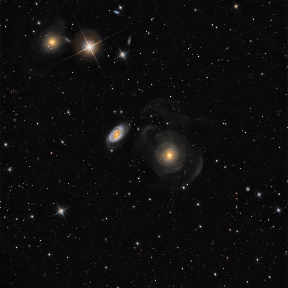 Shell Galaxy Glows in the Night Sky (Photo) | Space