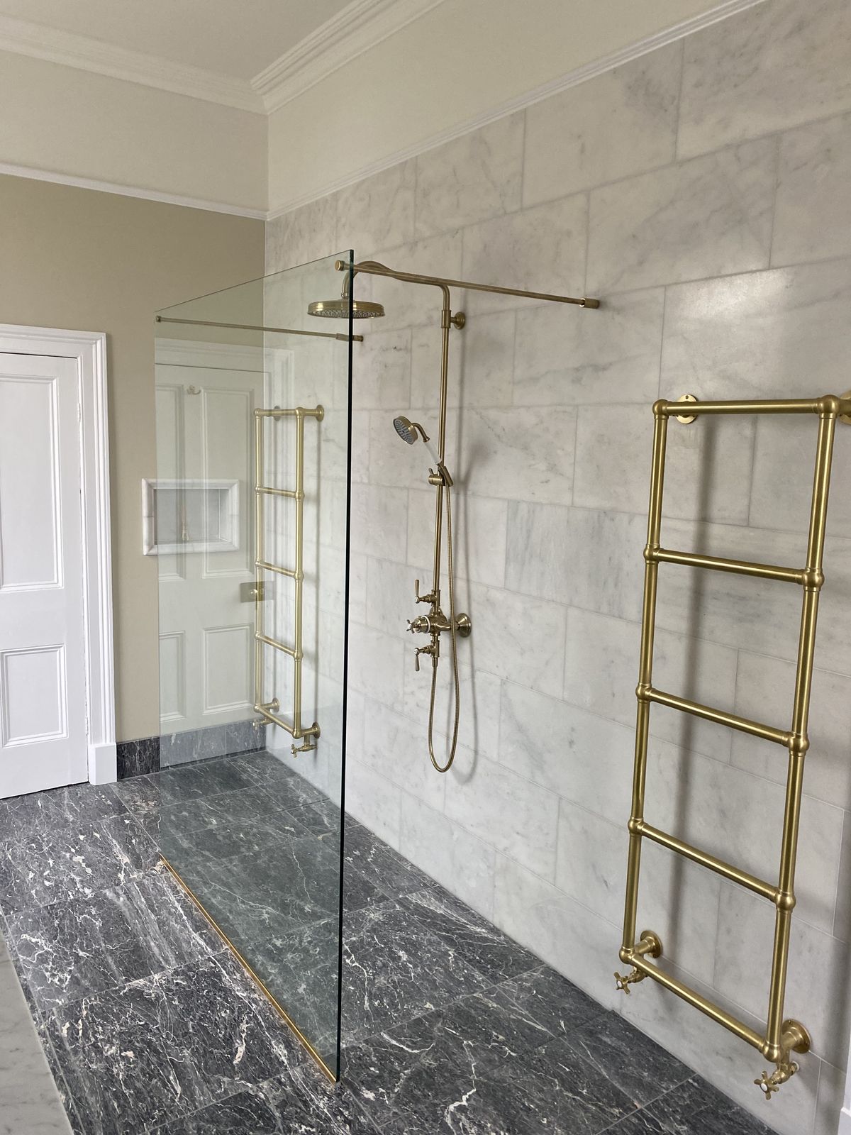 Wet Room Ideas: 9 Stylish Designs for Walk-In Showers | Homebuilding