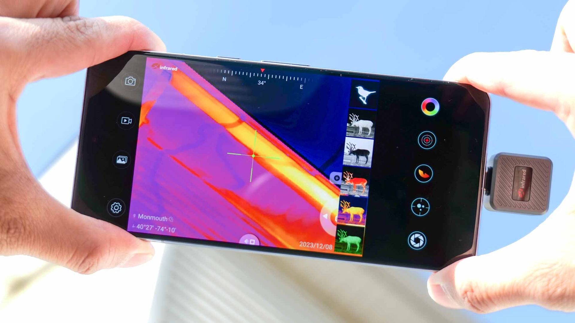 I used this telephoto camera to bring heat vision to my phone — and it ...