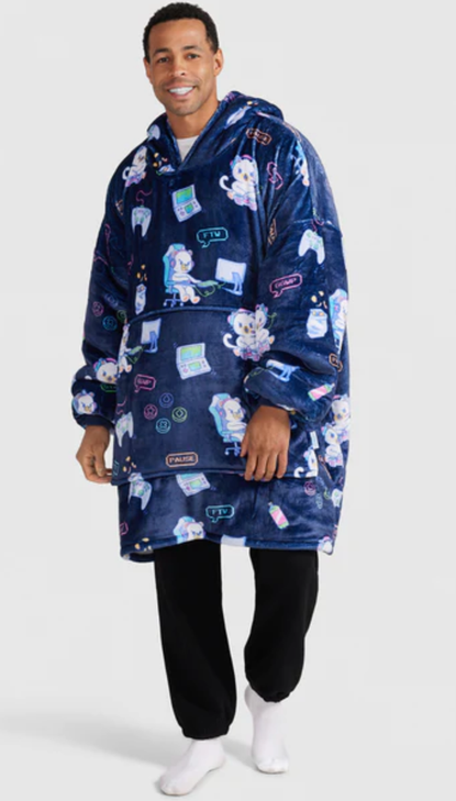 Best wearable blankets 2023: 11 options to keep cosy and look cool ...