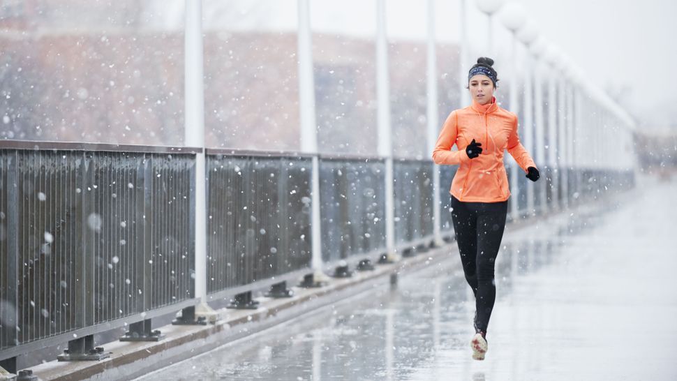 Here's how running in the rain affects your performance | Live Science