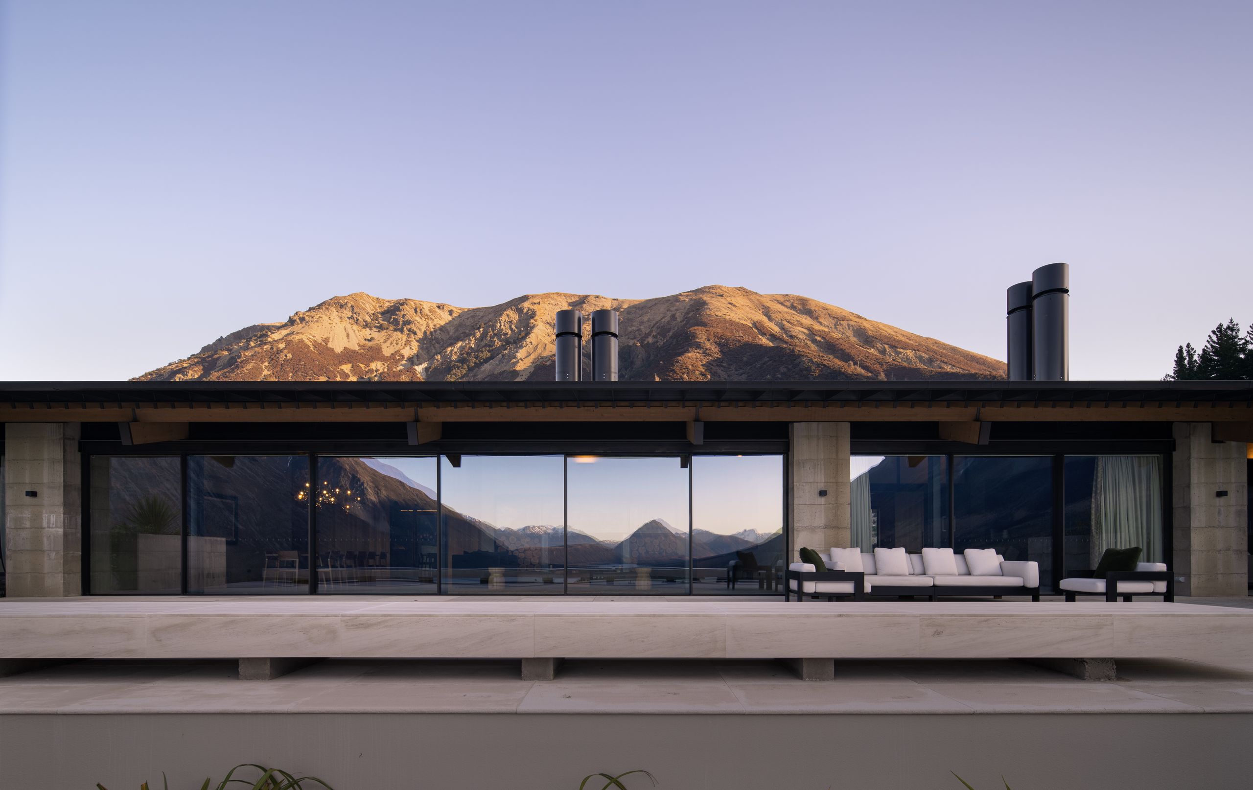 Flock Hill is New Zealand homestead by Warren and Mahoney | Wallpaper*