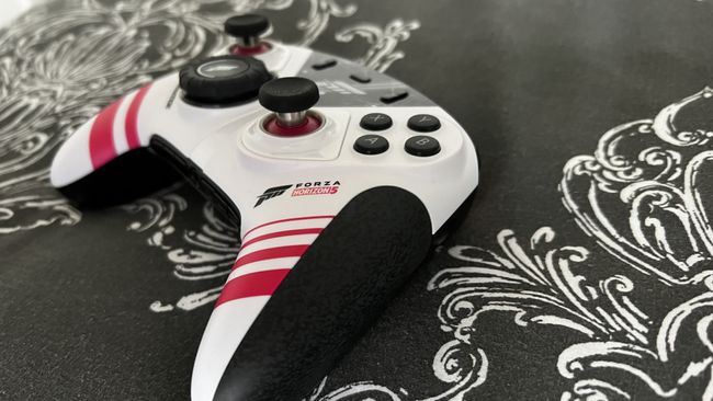 Thrustmaster ESWAP XR PRO controller Forza Horizon 5 edition review ...