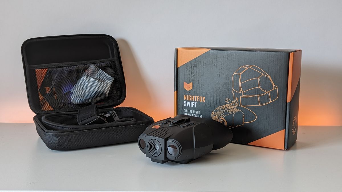 Nightfox Swift night vision binocular review | Live Science