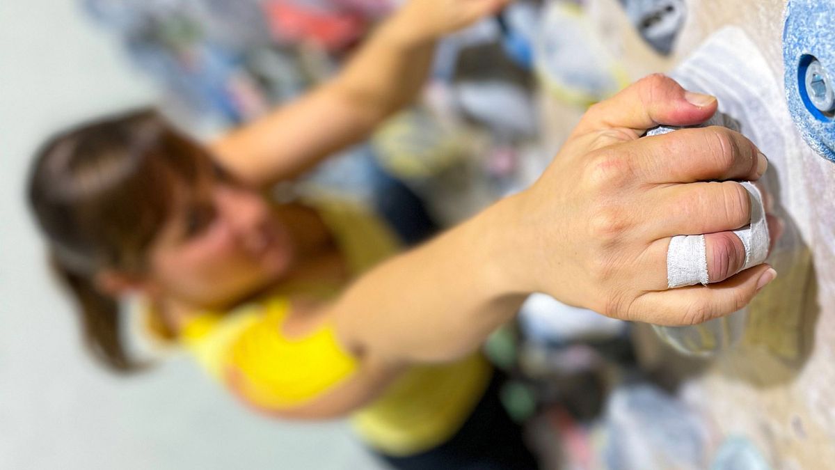 What is climbing tape used for? Climbing tape applications | Advnture