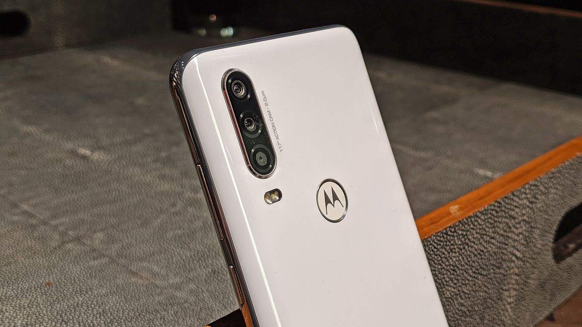 Motorola One Action Review: Hands-On | Tom's Guide