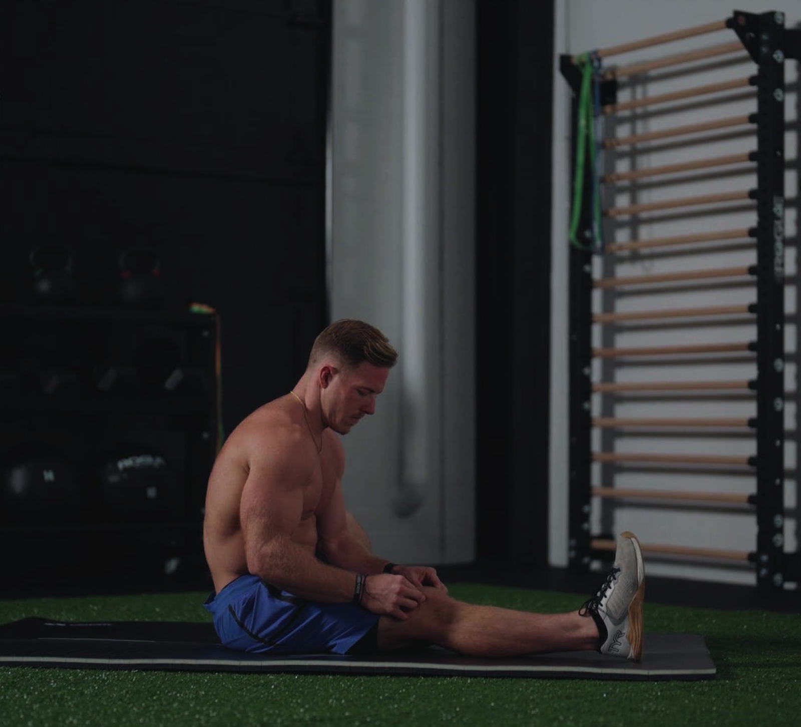 I used a five-move stretching routine to relieve knee pain, and the ...