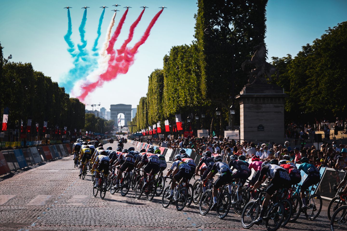 From Mont Ventoux to the Champs-Élysées: 10 iconic Tour de France ...