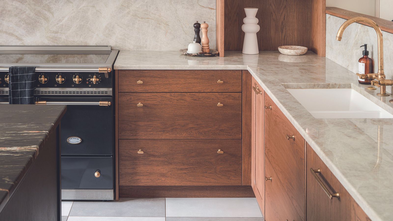 Mango wood is set to be a big kitchen trend for autumn | Ideal Home