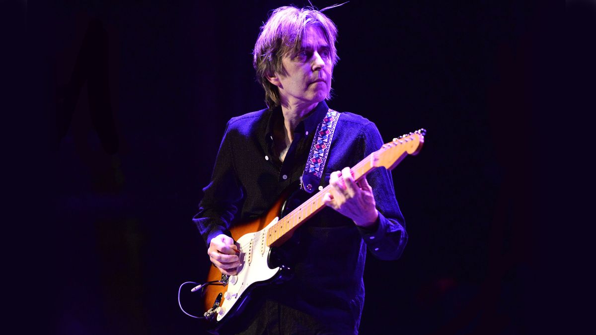 Eric Johnson focuses on guitar harmonics in his new mini video lesson ...