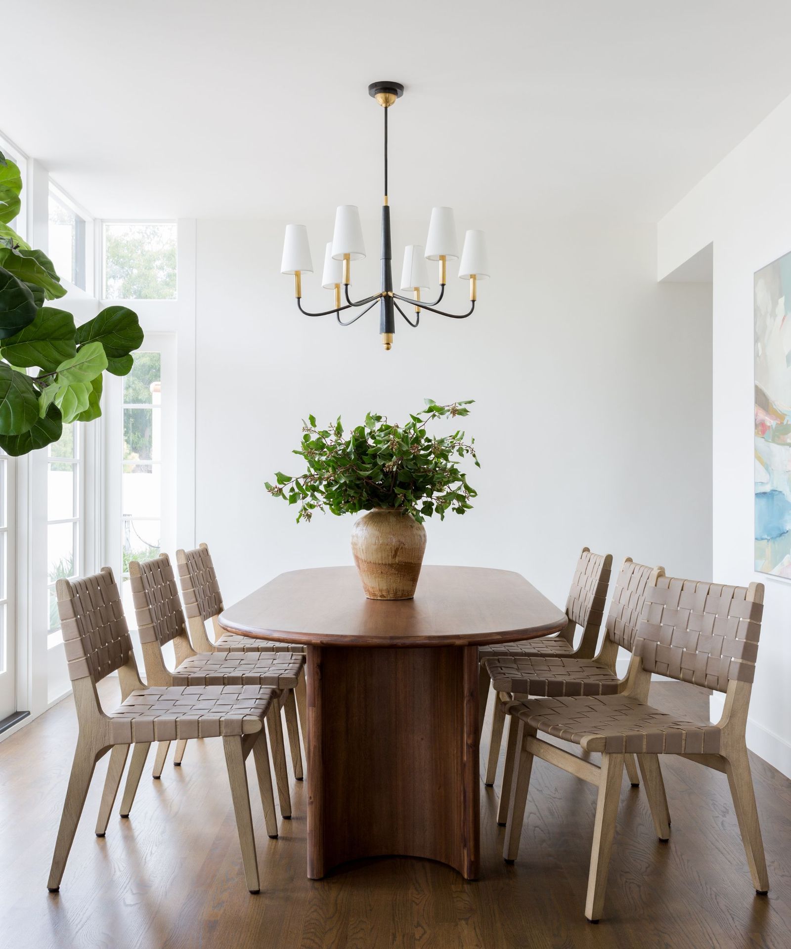 Feng Shui table decor rules: how to arrange a dining table | Homes and ...