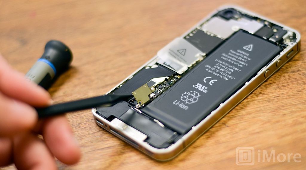 How to DIY repair a stuck or broken iPhone 4S power button | iMore