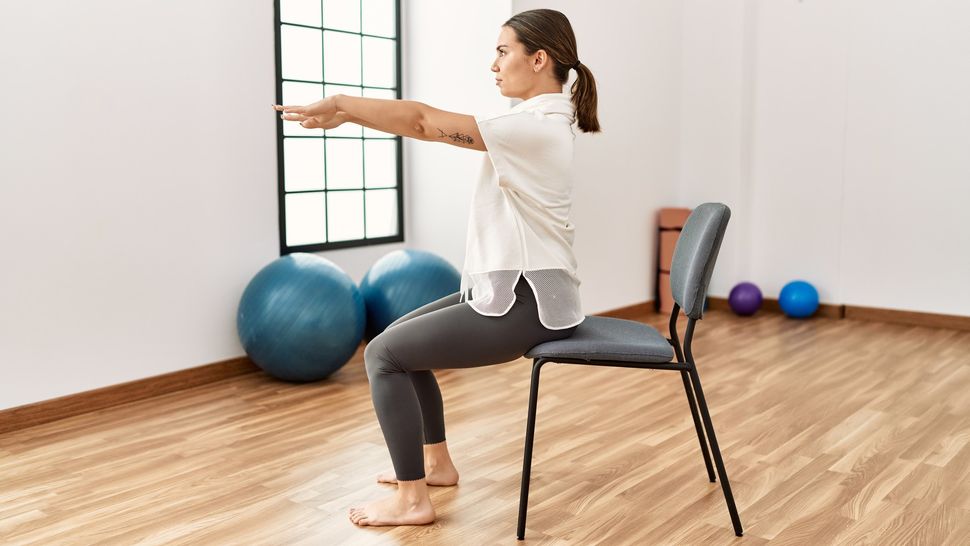 Chair sit-ups: How to do the seated ab exercise and the benefits for ...
