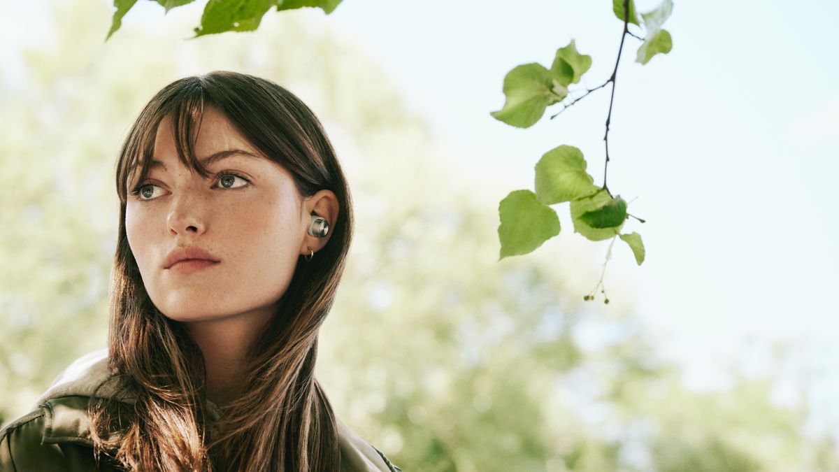 AirPods Pro 2 have stiff competition as Bowers & Wilkins launch new Pi7 ...