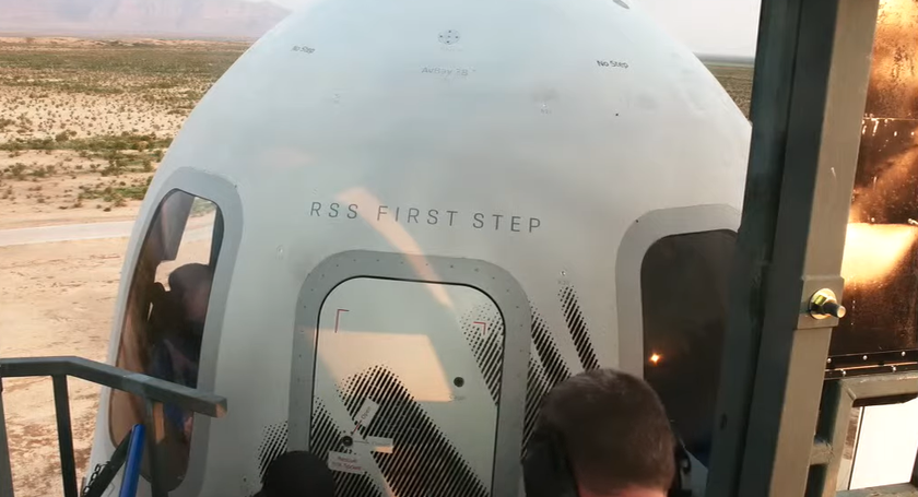 In photos: Blue Origin's 1st New Shepard passenger launch with Jeff ...