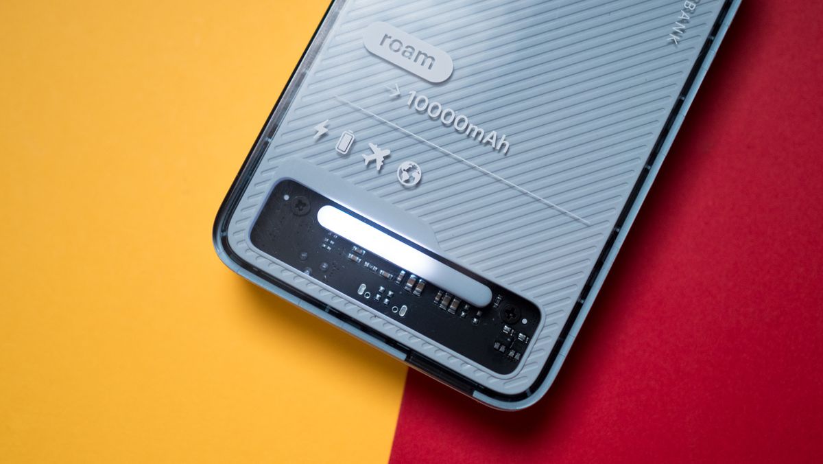 Stuffcool Roam is one of the best 10000mAh power banks you can buy in ...