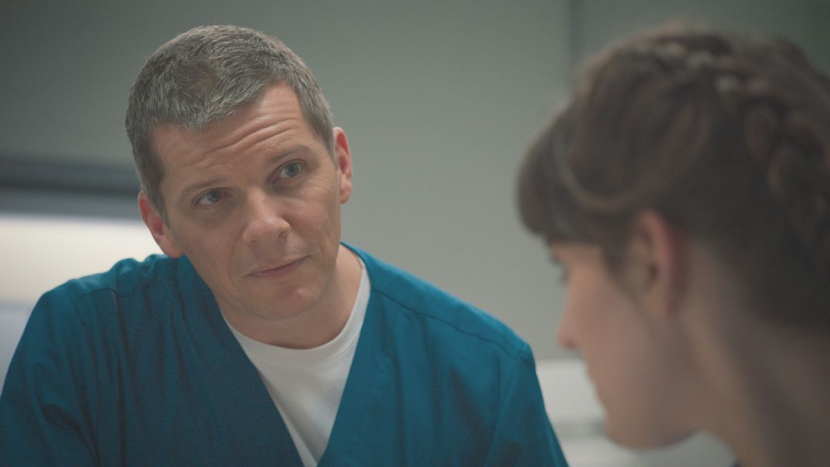 Casualty EXCLUSIVE: Nigel Harman and Anna Chell's new SHOCK! | What to ...