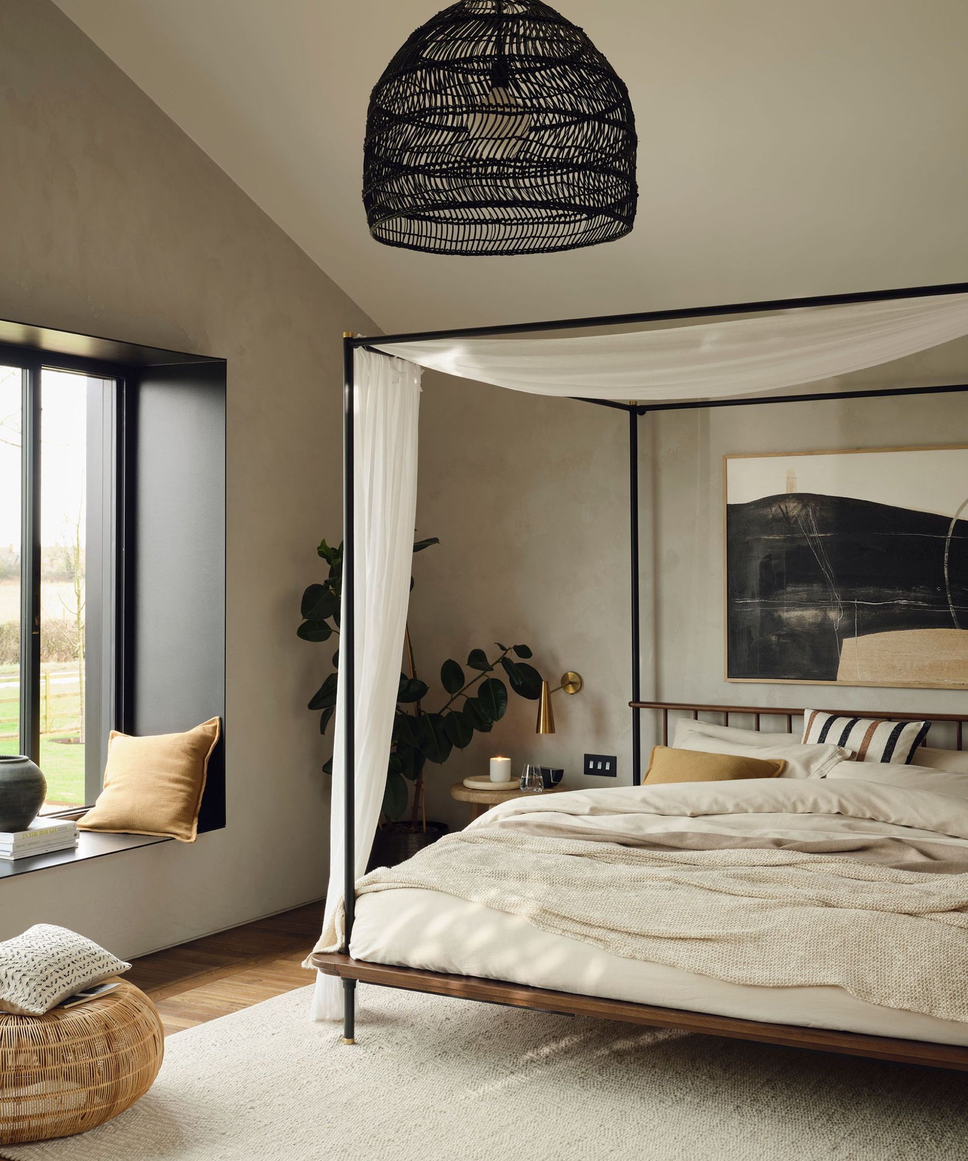 How to clean a bedroom: daily, weekly and deep-clean tasks | Homes and ...