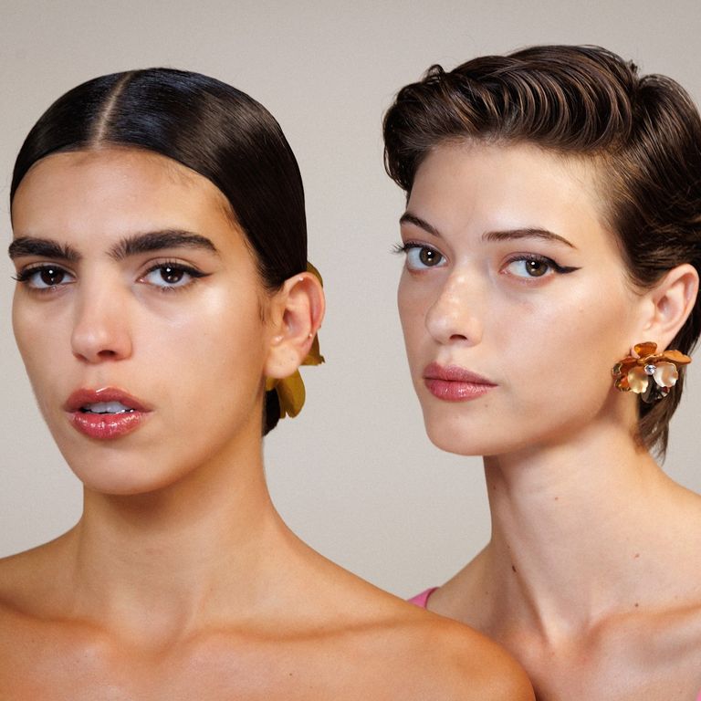 10 Best Flyaway Wands For Slick Hairstyles, Tested | Marie Claire