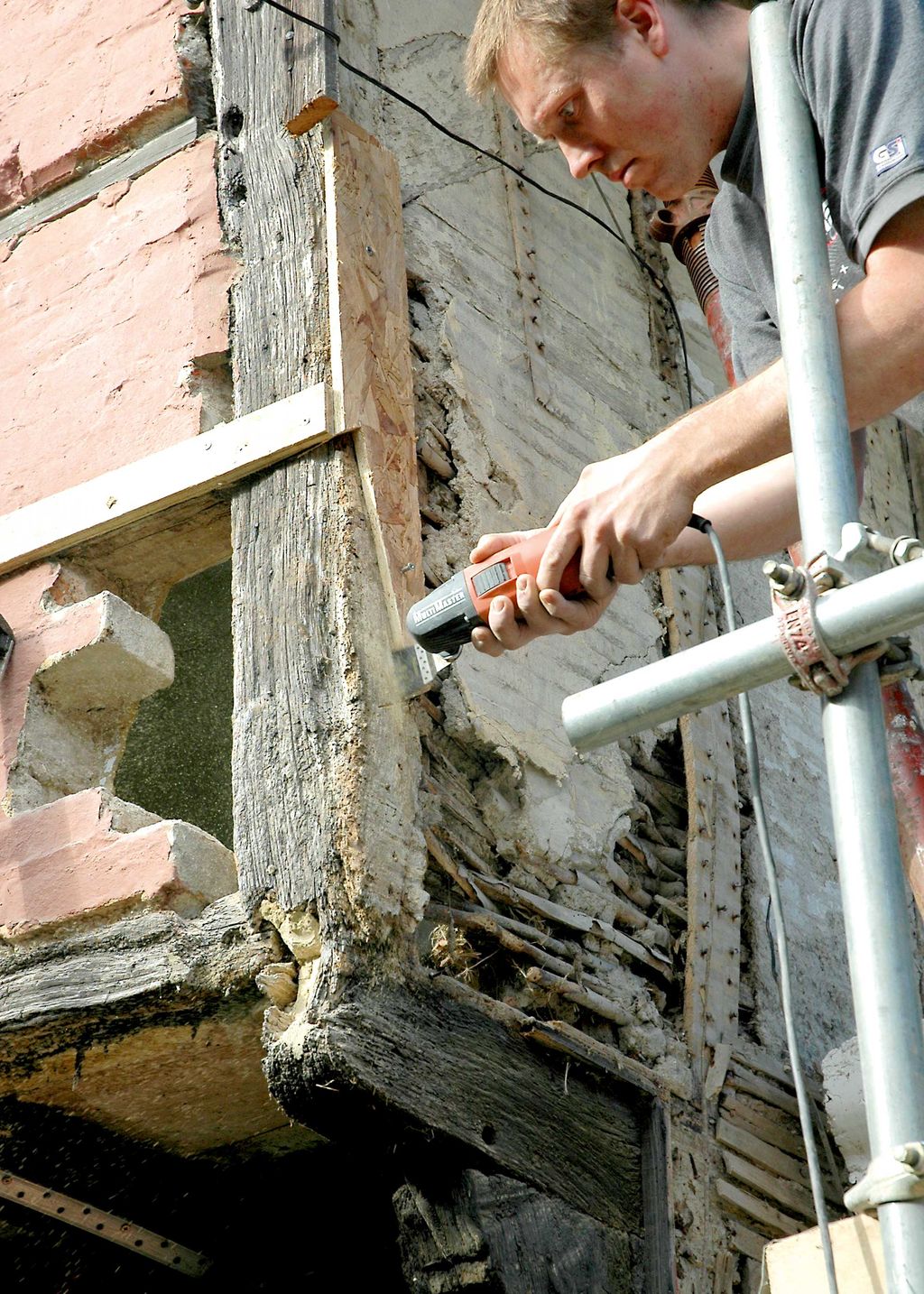 How to maintain and repair an old timber frame | Real Homes