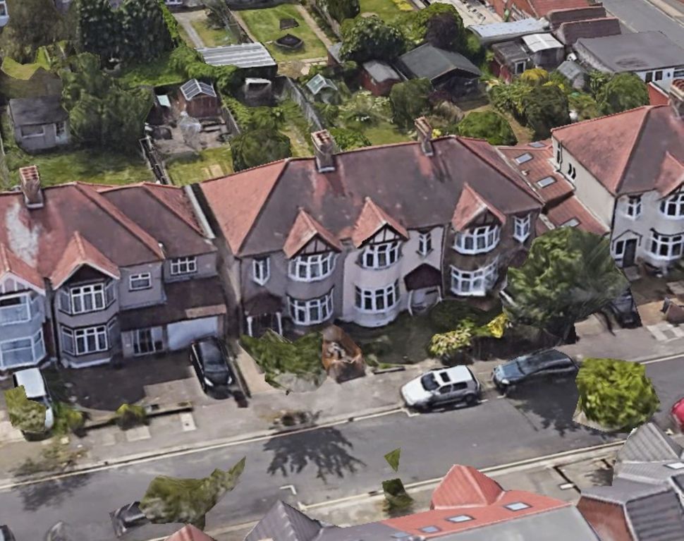 Squatter renovates and sells home for £540,000 after successful adverse ...