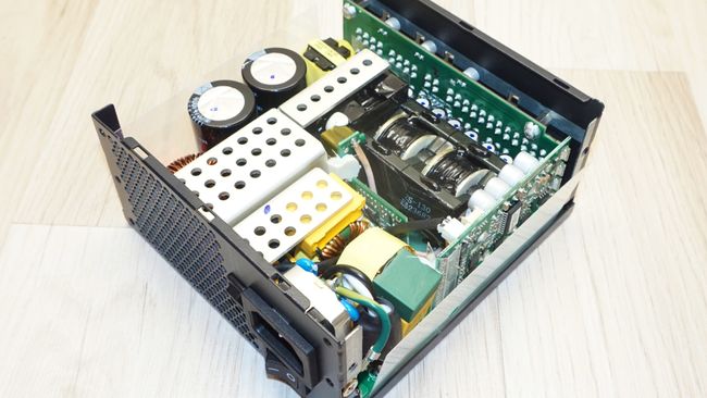 SilverStone Extreme 1200R Platinum SFX-L PSU review | Tom's Hardware