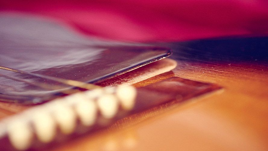 Under the microscope: Jimi Hendrix's Epiphone FT79 acoustic guitar ...