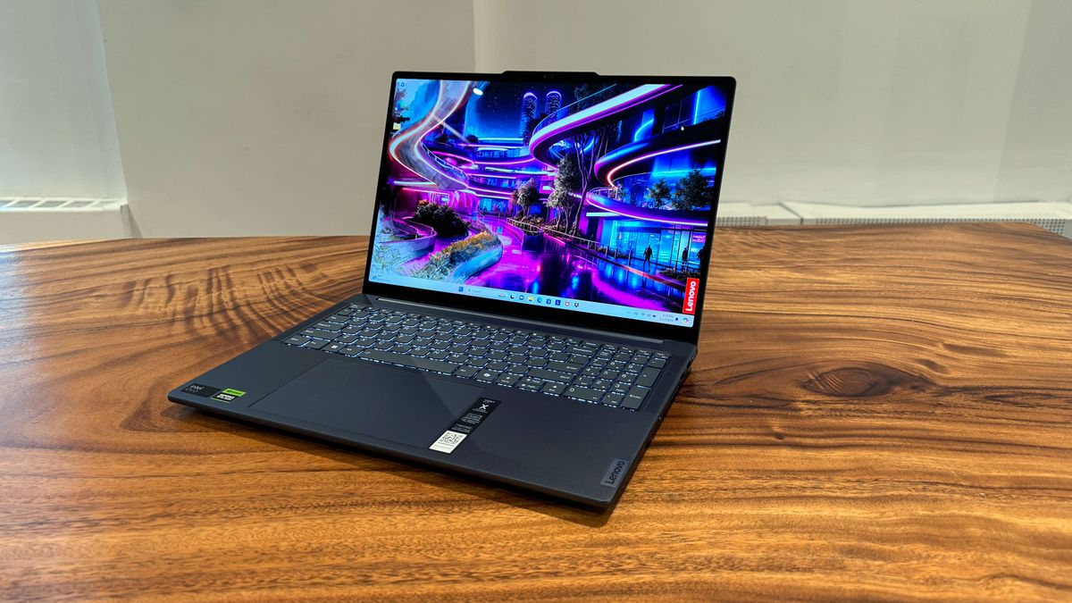 Lenovo Yoga Pro 9i review: Deep keys and a lightweight chassis | Tom's ...