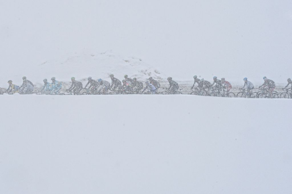 What is the UCI's Extreme Weather Protocol? | Cyclingnews
