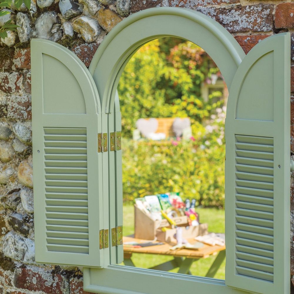 Garden mirror ideas- 15 ways to create the illusion of space outside ...