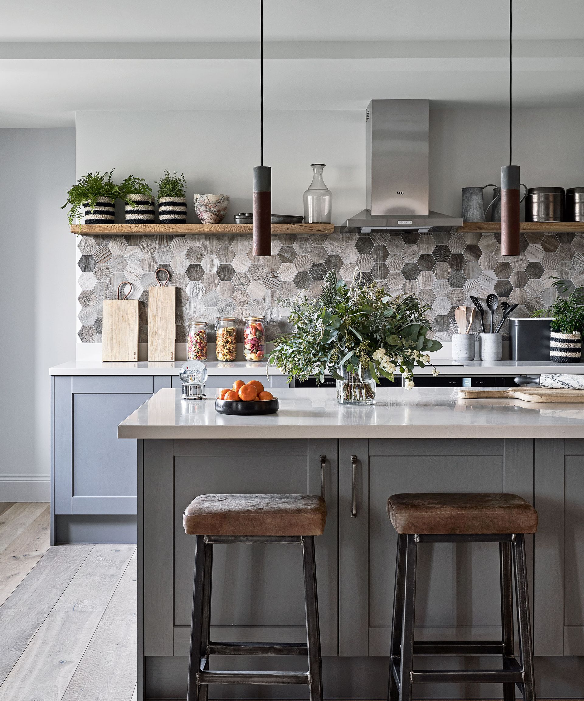 Kitchen tile costs: Which type is best for my budget? | Homes and Gardens